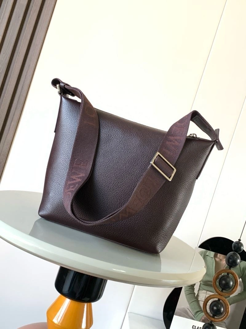 Accurate model Loewe Cubi Bags