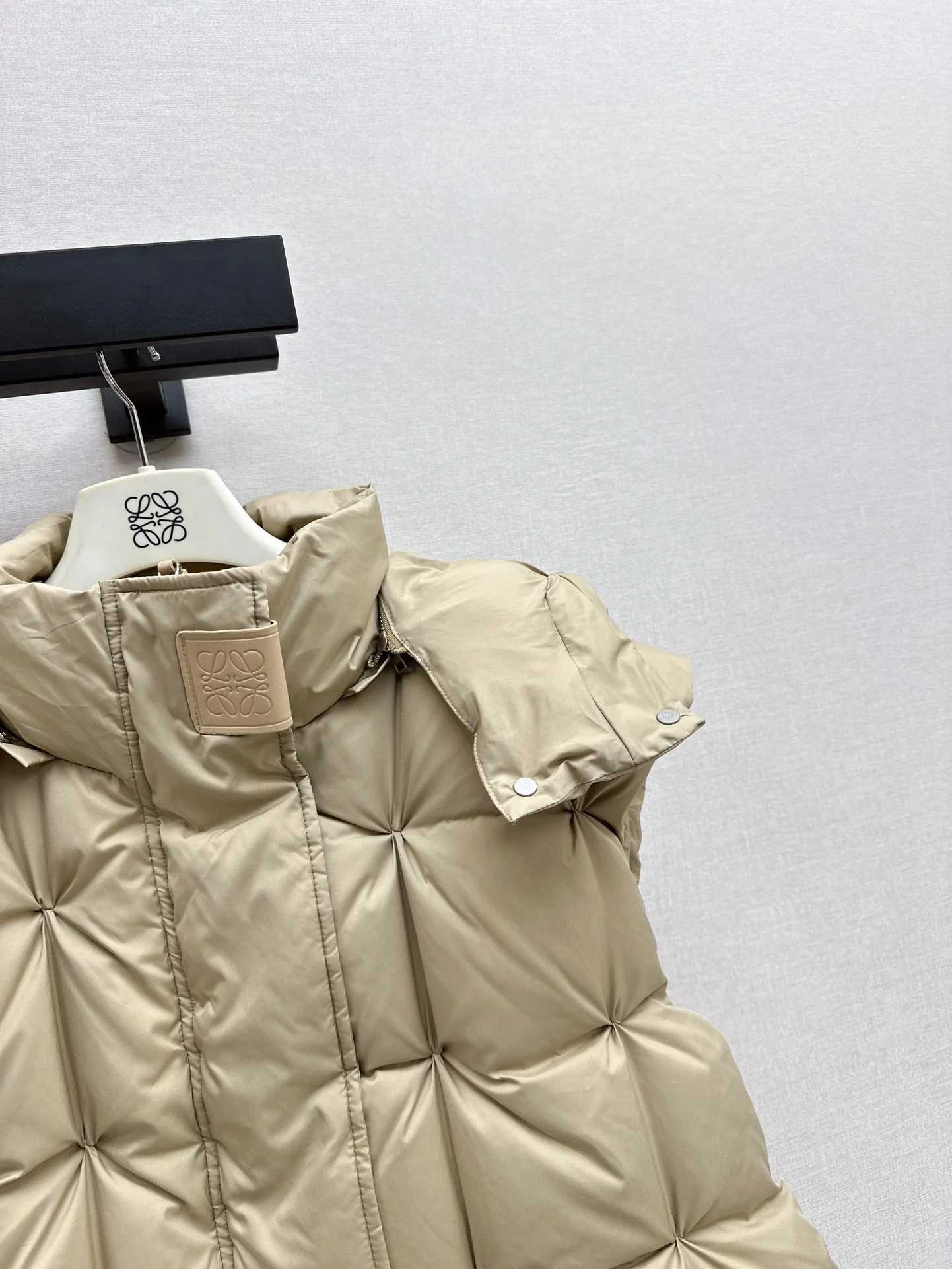 Brand-original Loewe Down Jackets