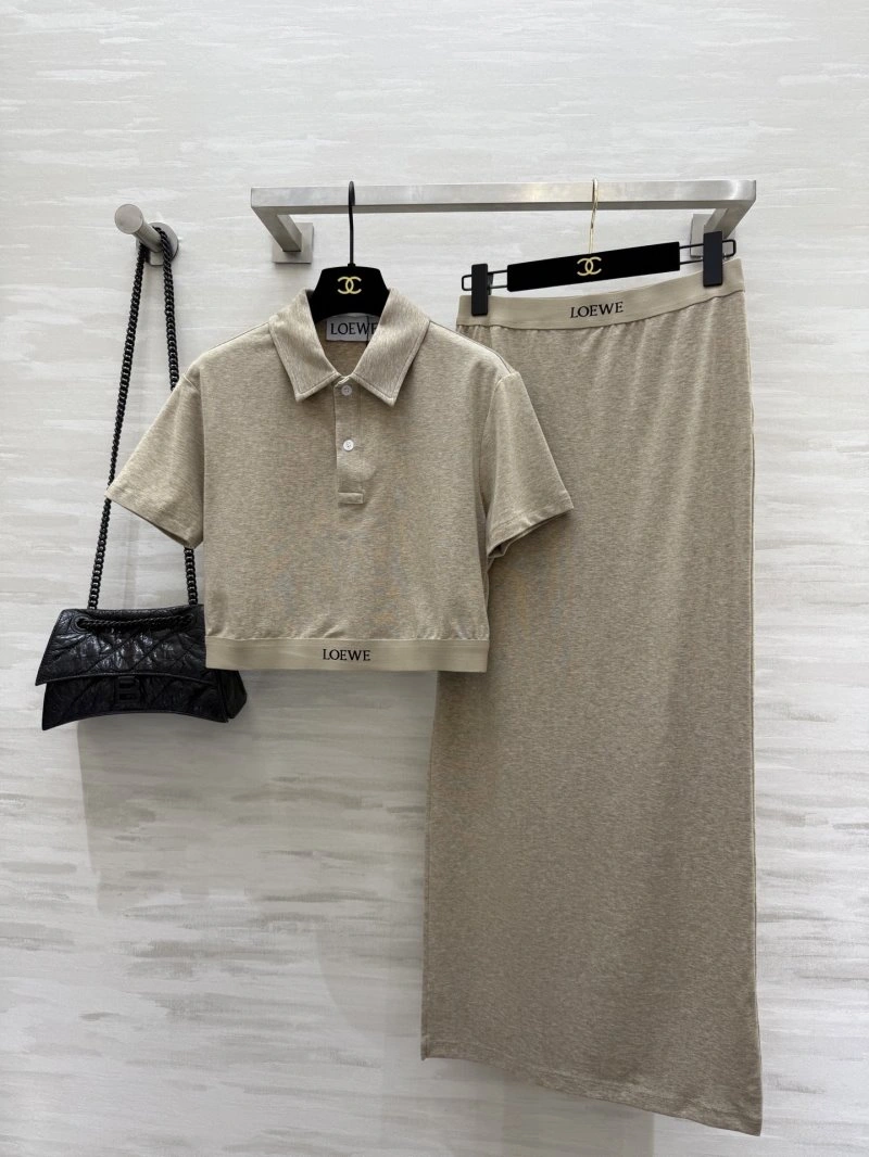 Exact replica Loewe Dress Suits