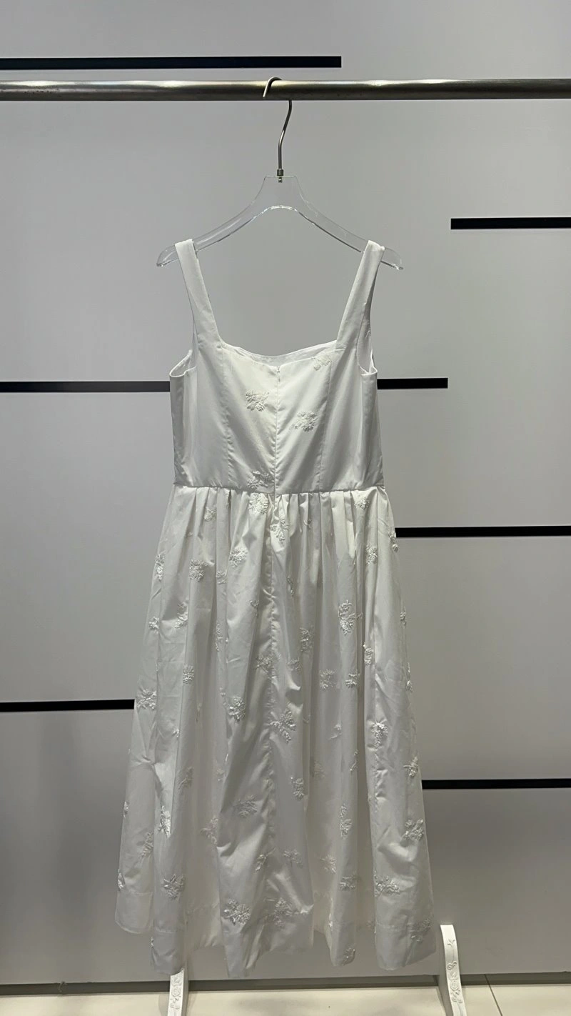 Low-cost Loewe Dress
