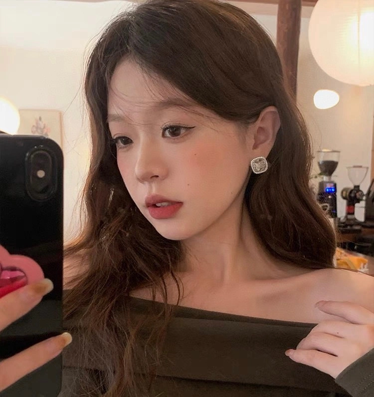 Indistinguishable Loewe Earrings