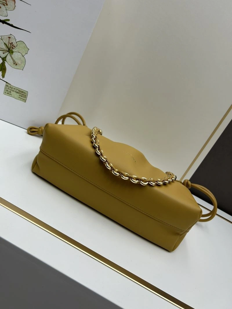 Low-cost Loewe Flamenco Bags