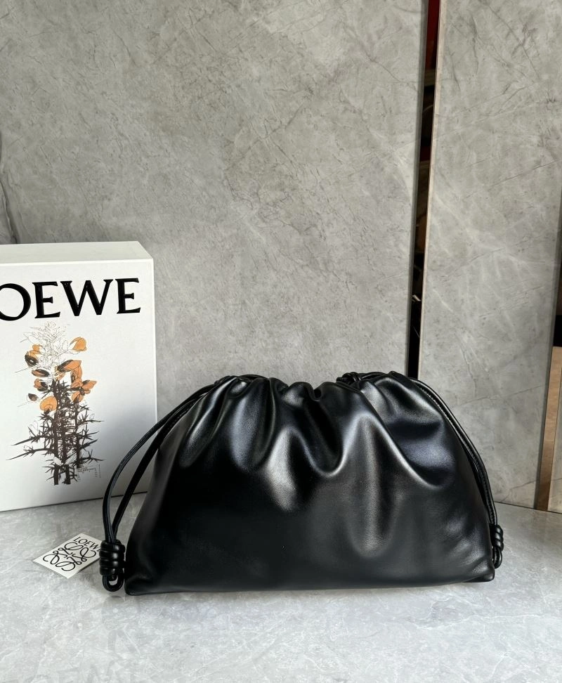 Low-cost Loewe Flamenco Bags