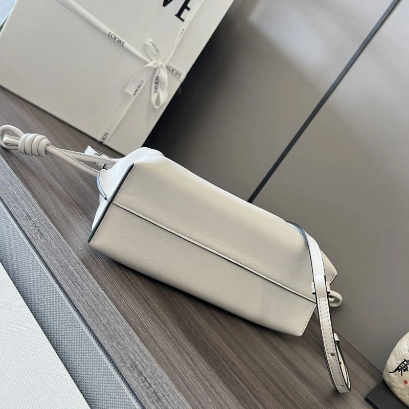 Brand-original Loewe Flamenco Bags