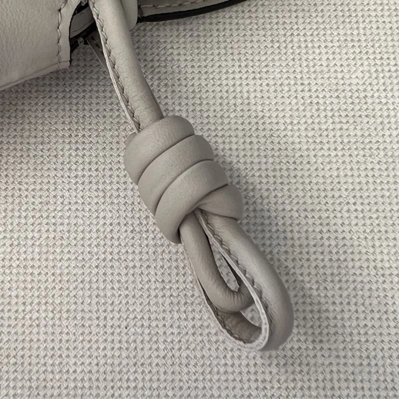 Brand-original Loewe Flamenco Bags