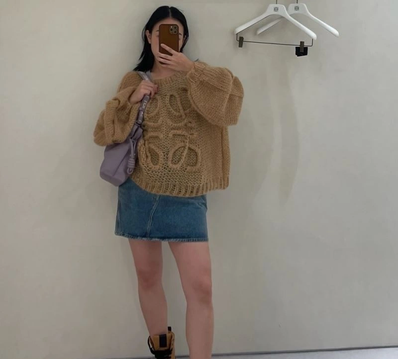 Inexpensive Loewe Flamenco Bags