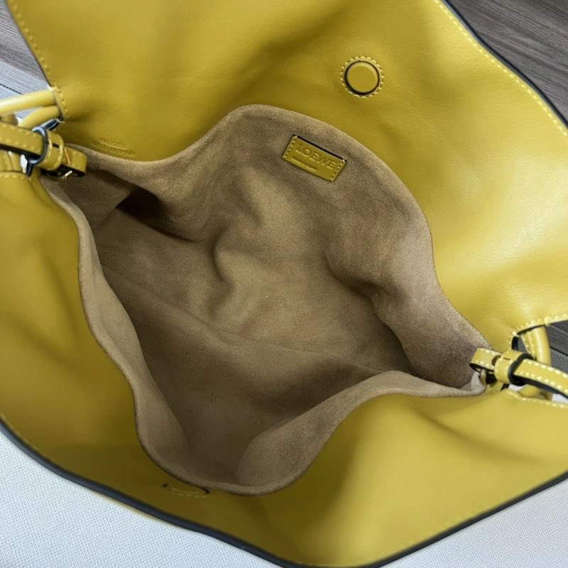 Top match Loewe Flamenco Bags