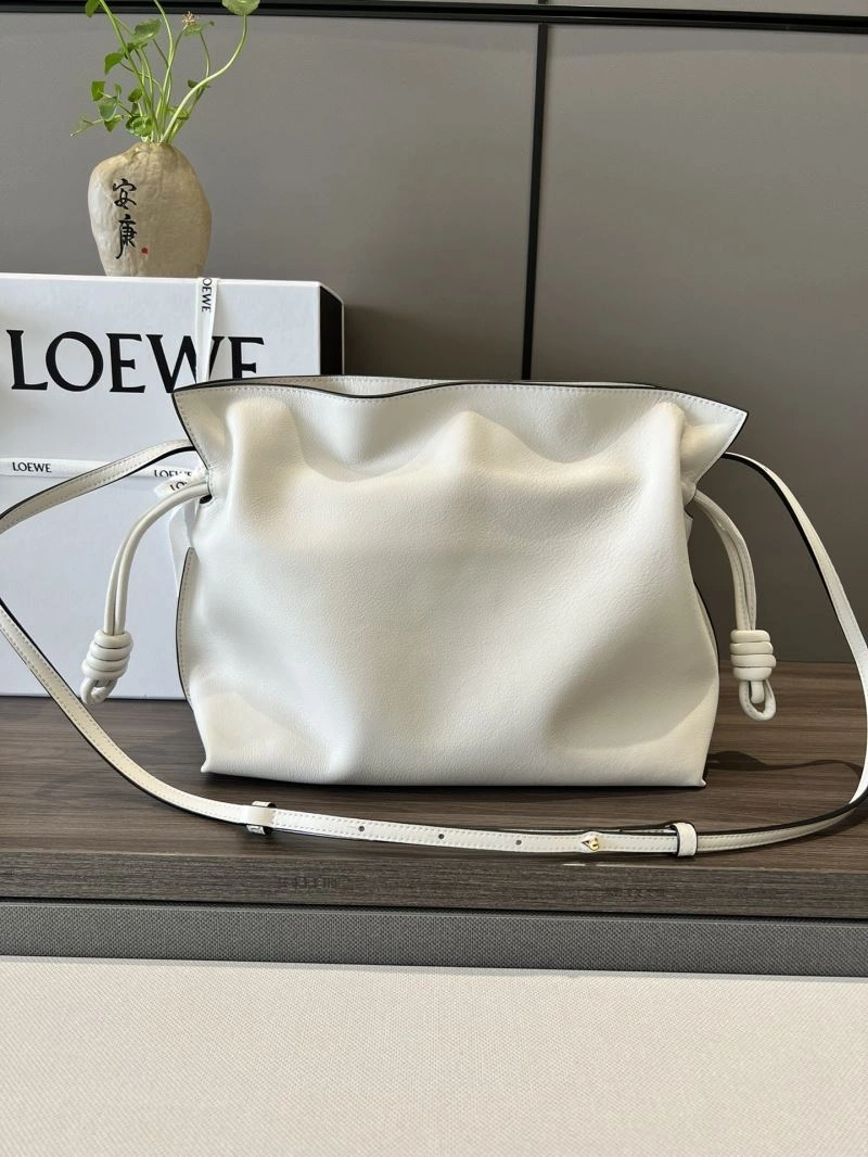 Low-cost Loewe Flamenco Bags