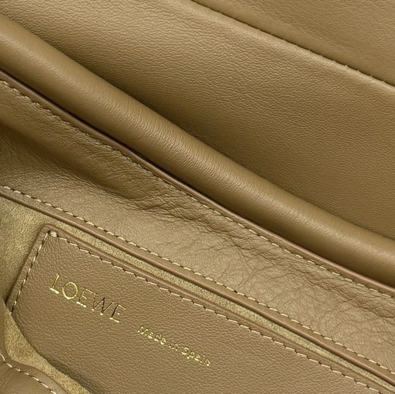 Accurate model Loewe Flamenco Bags