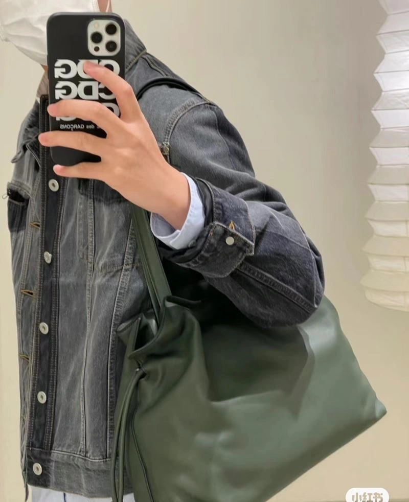 Bargain Loewe Flamenco Bags