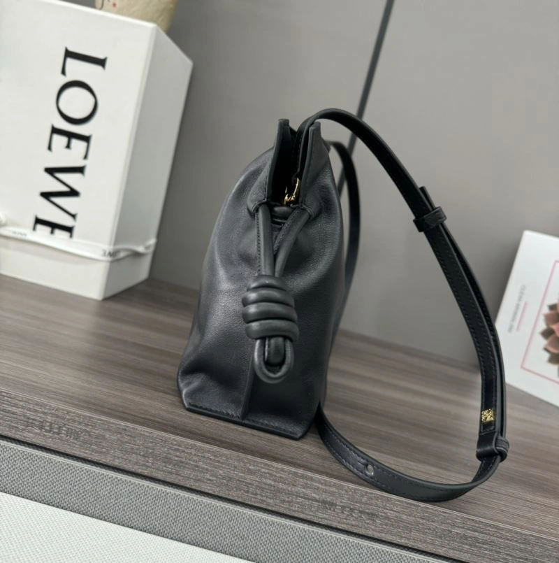 Low-cost Loewe Flamenco Bags