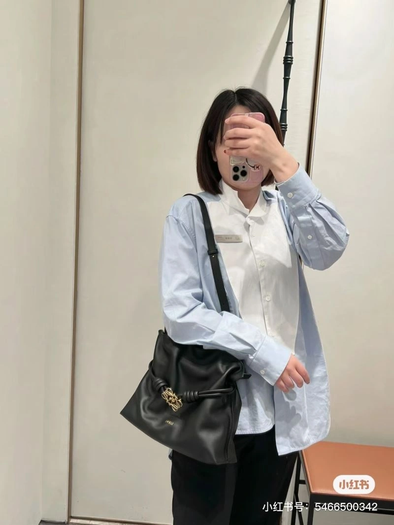 Low-cost Loewe Flamenco Bags