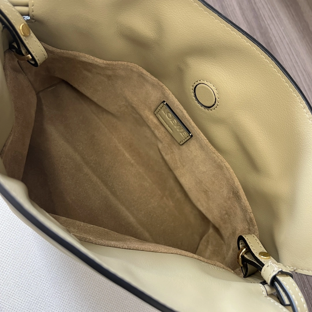 Discounted Loewe Flamenco Bags