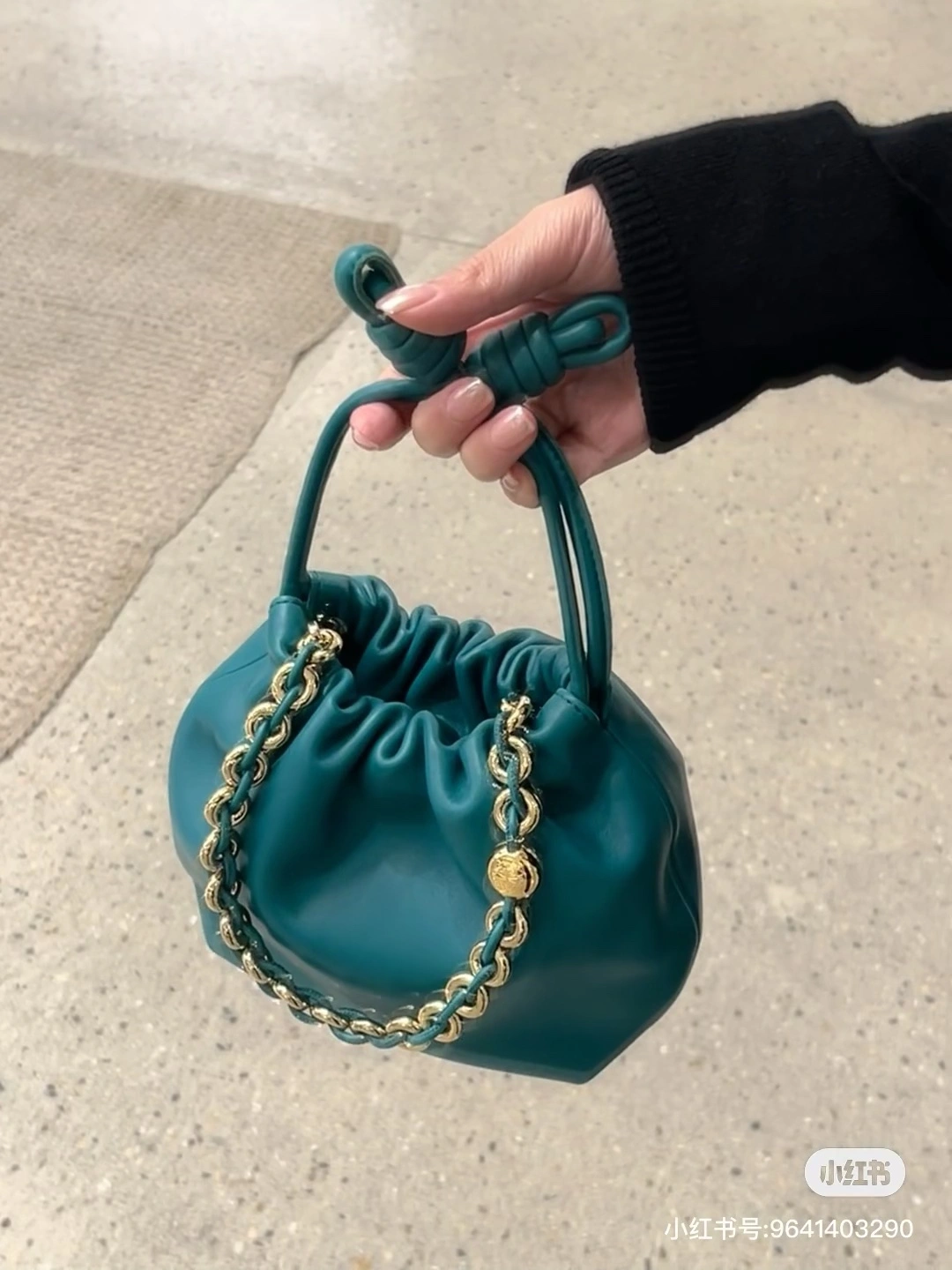 Indistinguishable Loewe Flamenco Bags