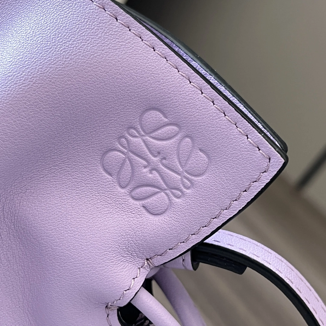 High fidelity Loewe Flamenco Bags