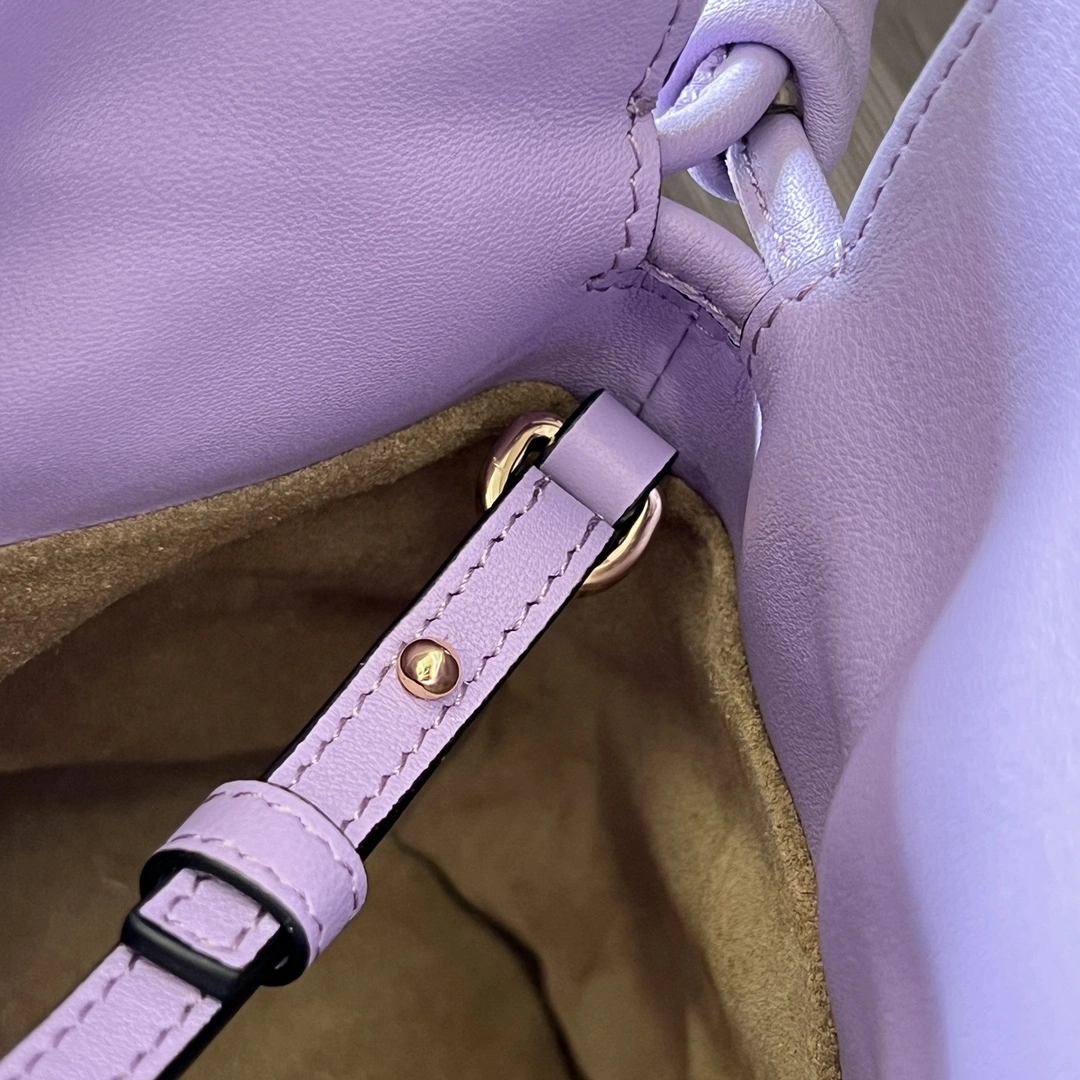 High fidelity Loewe Flamenco Bags