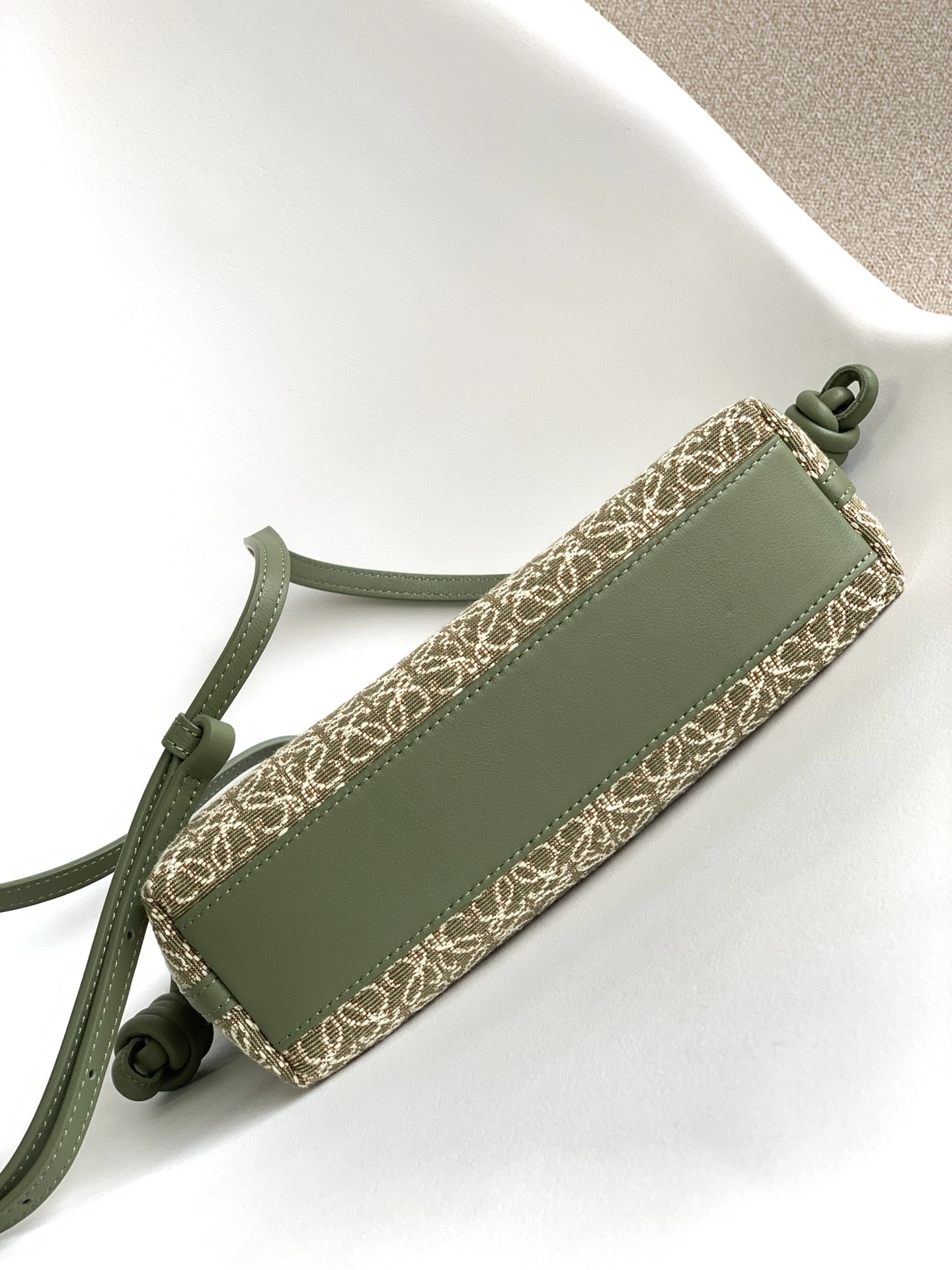 Accurate model Loewe Flamenco Bags
