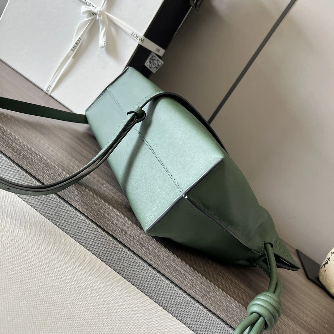 Brand-original Loewe Flamenco Bags