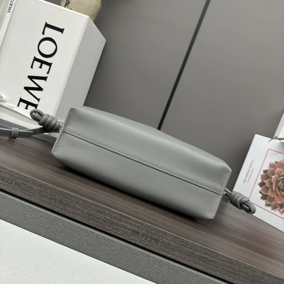 High accuracy Loewe Flamenco Bags