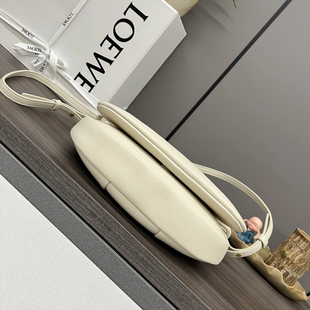 Brand-original Loewe Flamenco Bags
