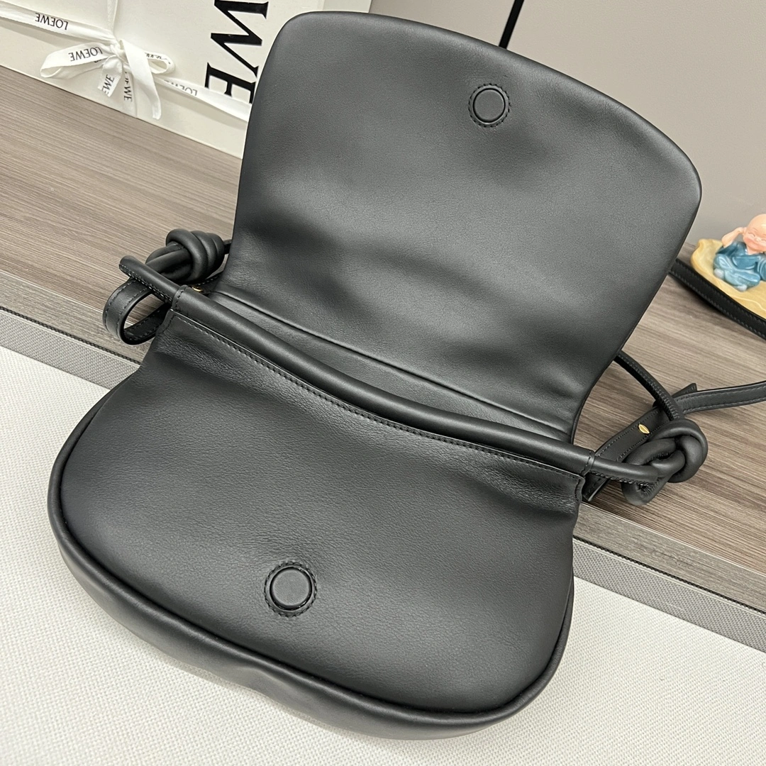 1:1 copy Loewe Flamenco Bags