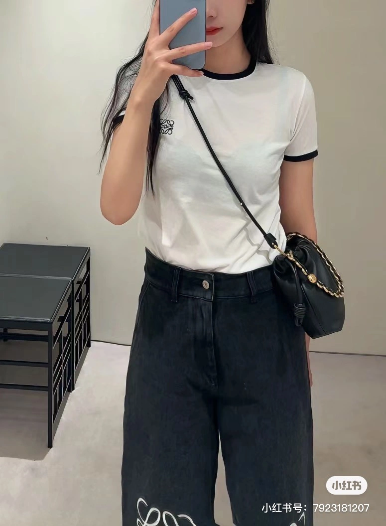 Accurate model Loewe Flamenco Bags
