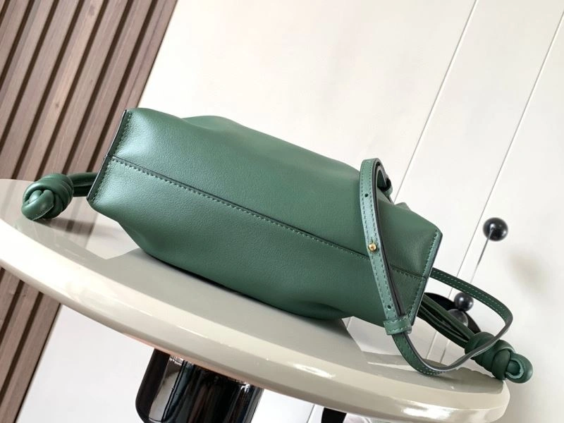 Low-cost Loewe Flamenco Bags