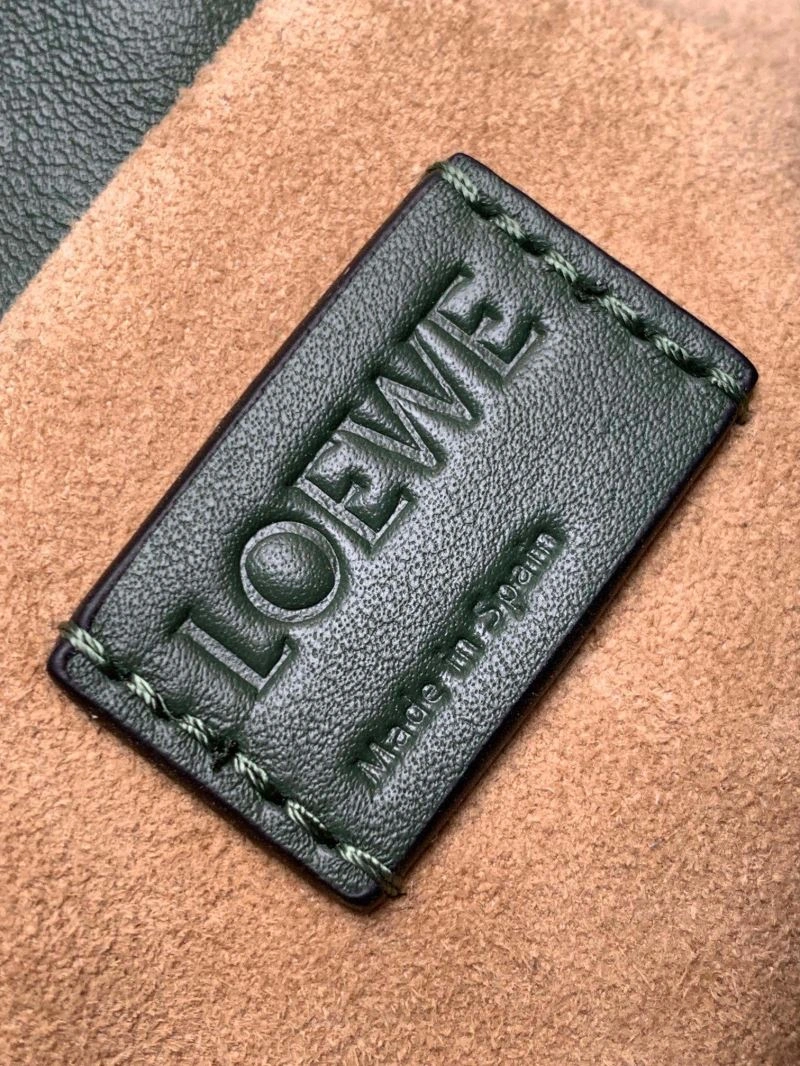 Low-cost Loewe Flamenco Bags