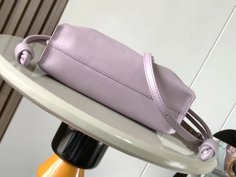 Low-cost Loewe Flamenco Bags