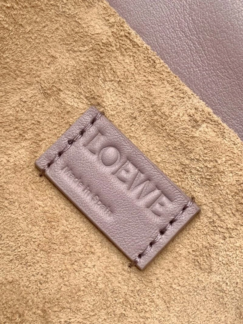 Low-cost Loewe Flamenco Bags