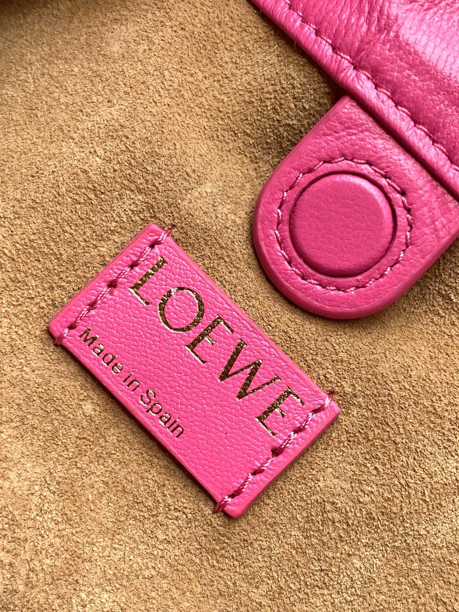 Top mirror Loewe Flamenco Bags