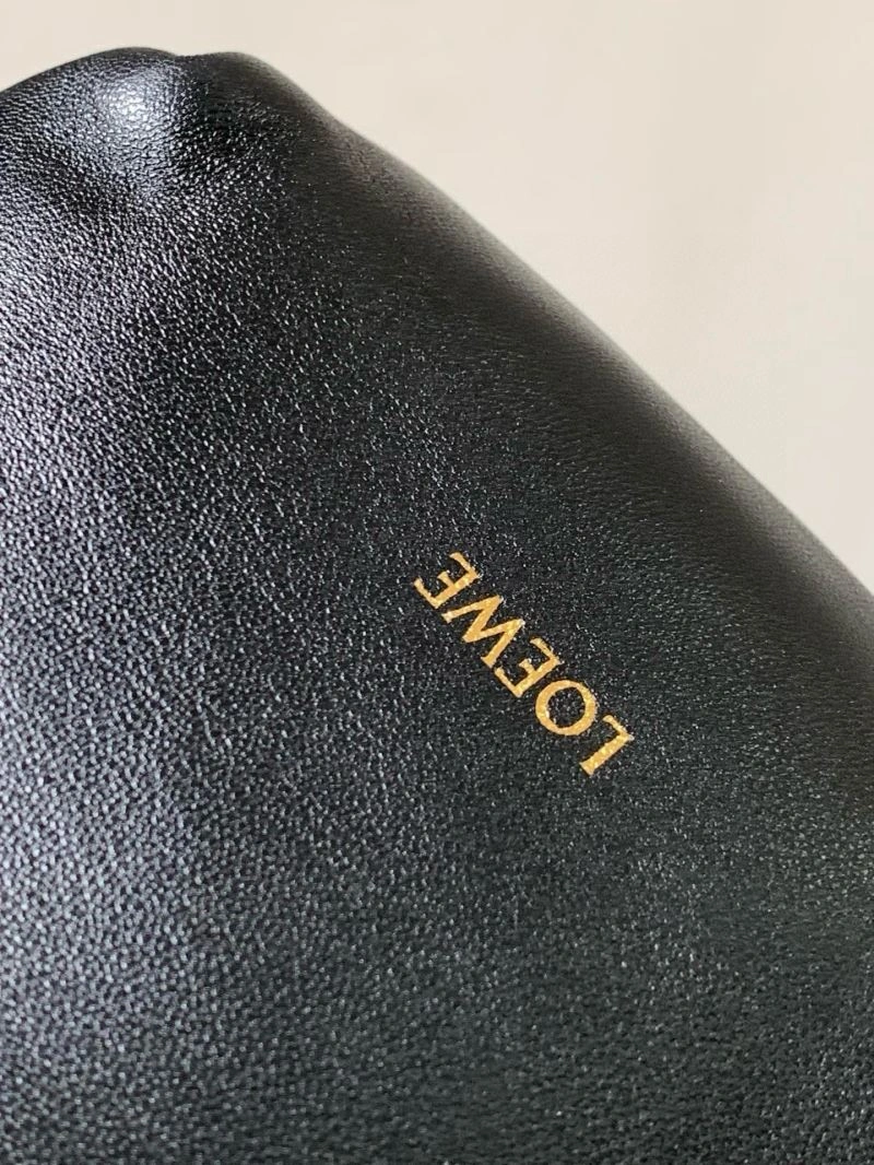 Low-cost Loewe Flamenco Bags
