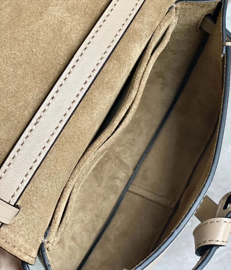 Low-cost Loewe Gate Bags