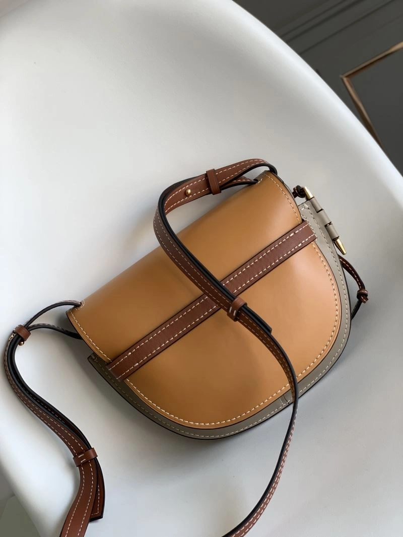Low-cost Loewe Gate Bags