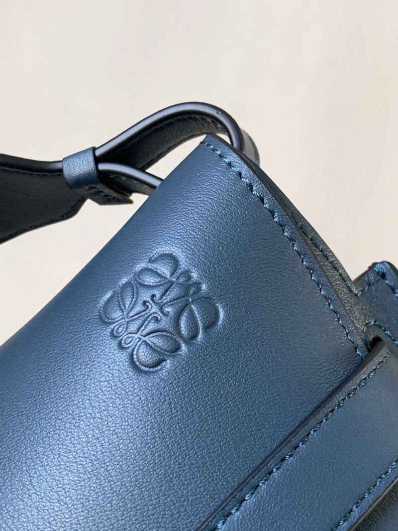 Low-cost Loewe Gate Bags
