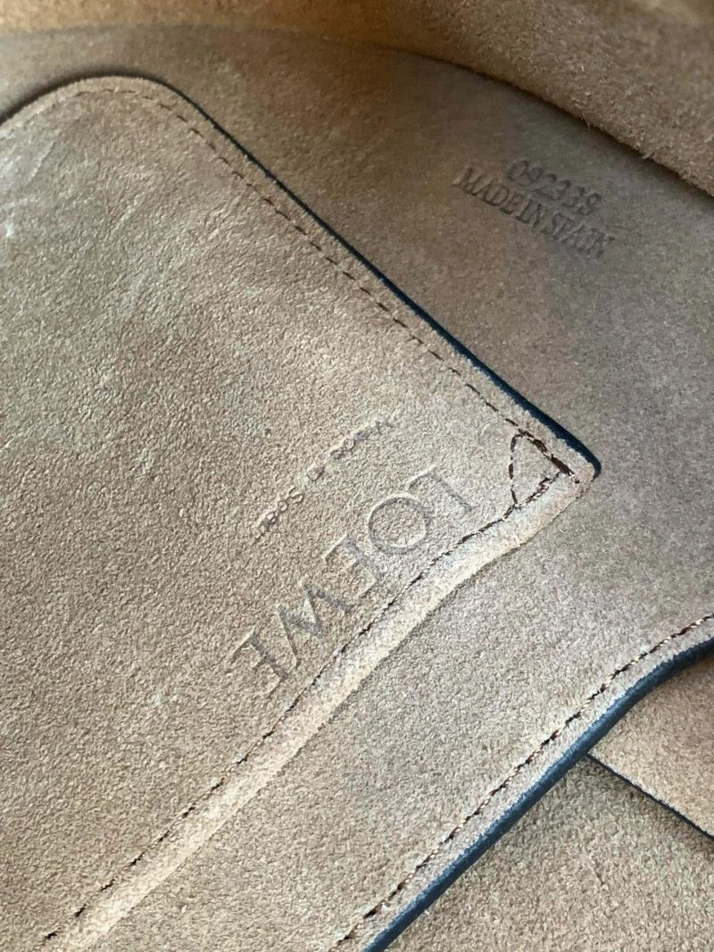 Low-cost Loewe Gate Bags