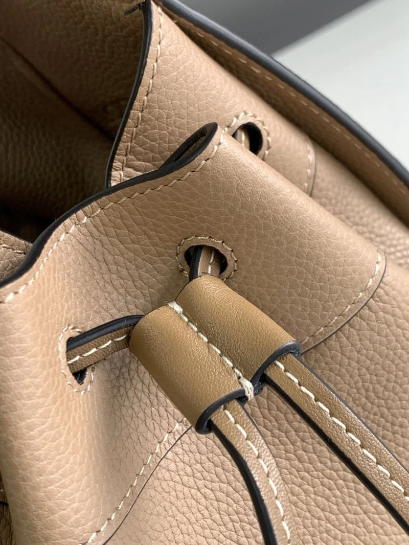 1:1 copy Loewe Hammock Bags