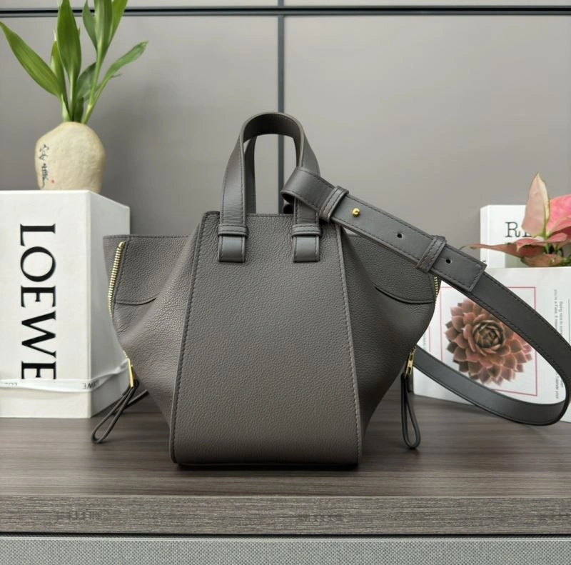 Accurate model Loewe Hammock Bags