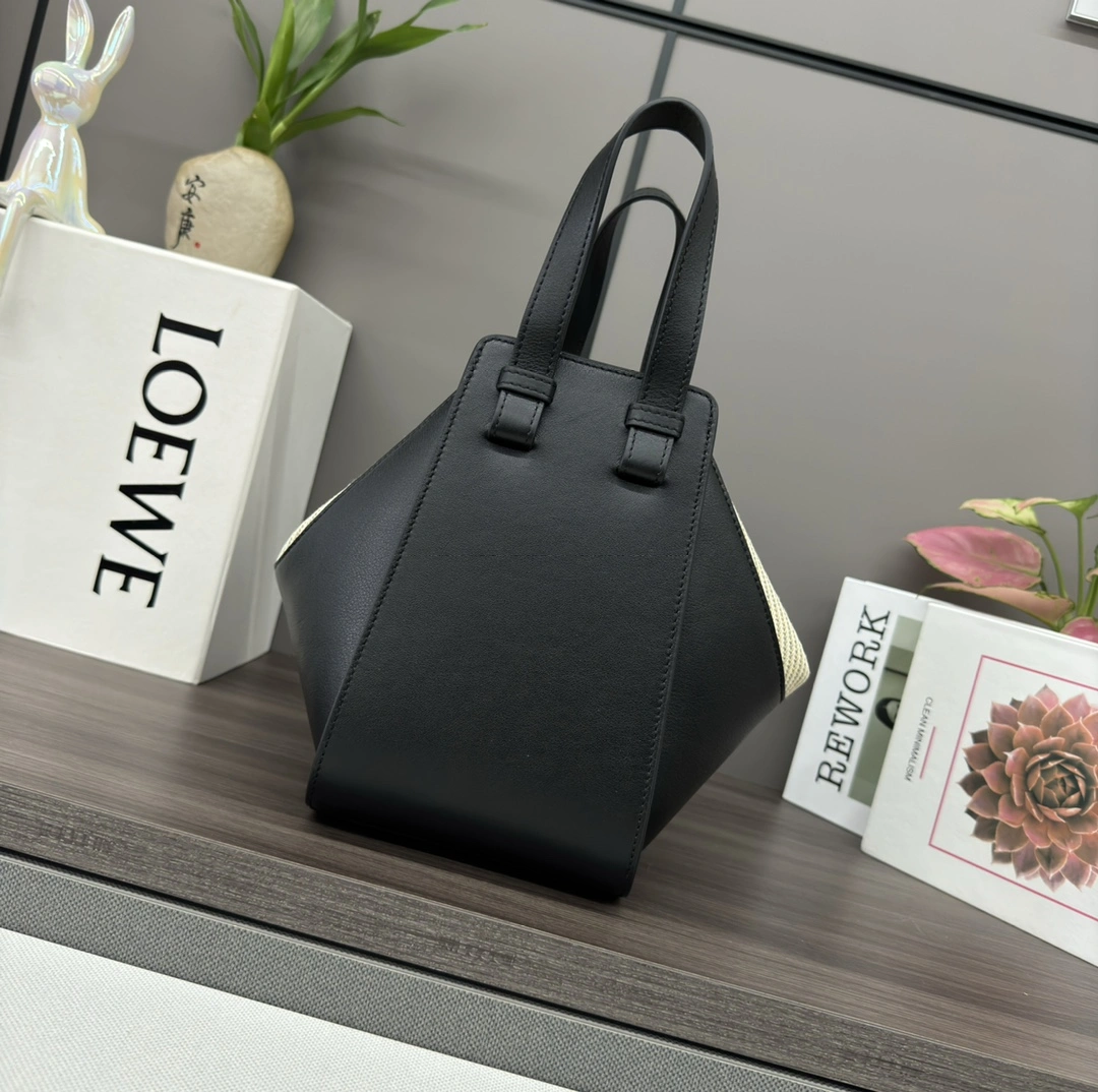 1:1 copy Loewe Hammock Bags