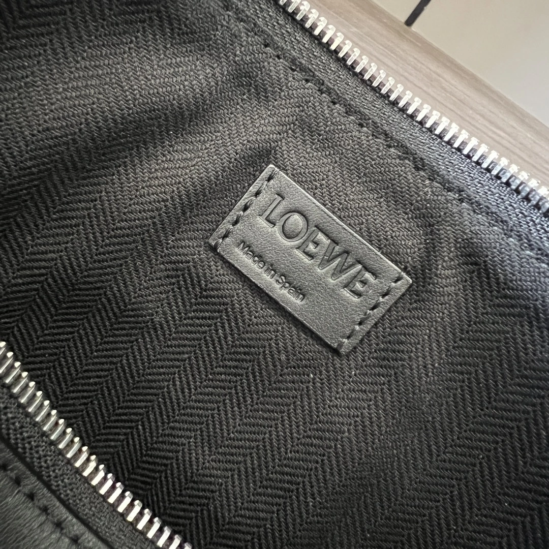 Affordable Loewe Hammock Bags