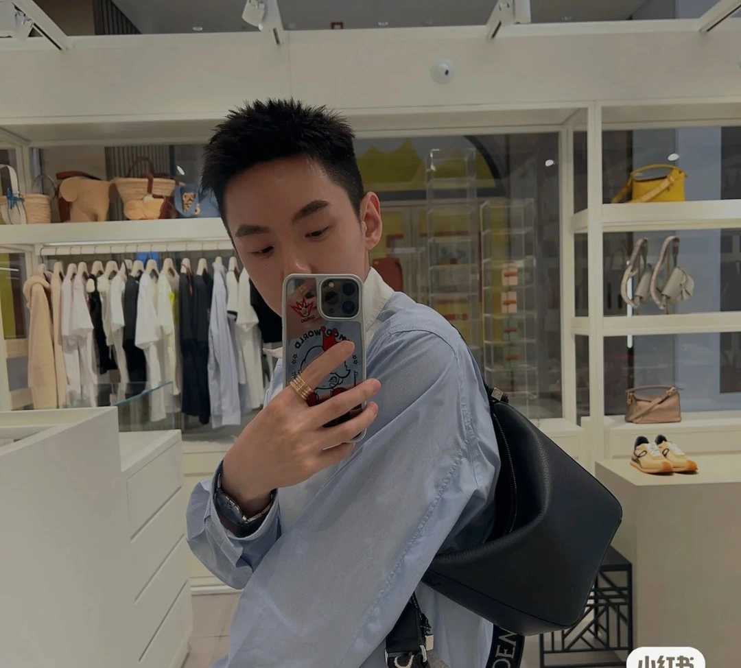 Affordable Loewe Hammock Bags