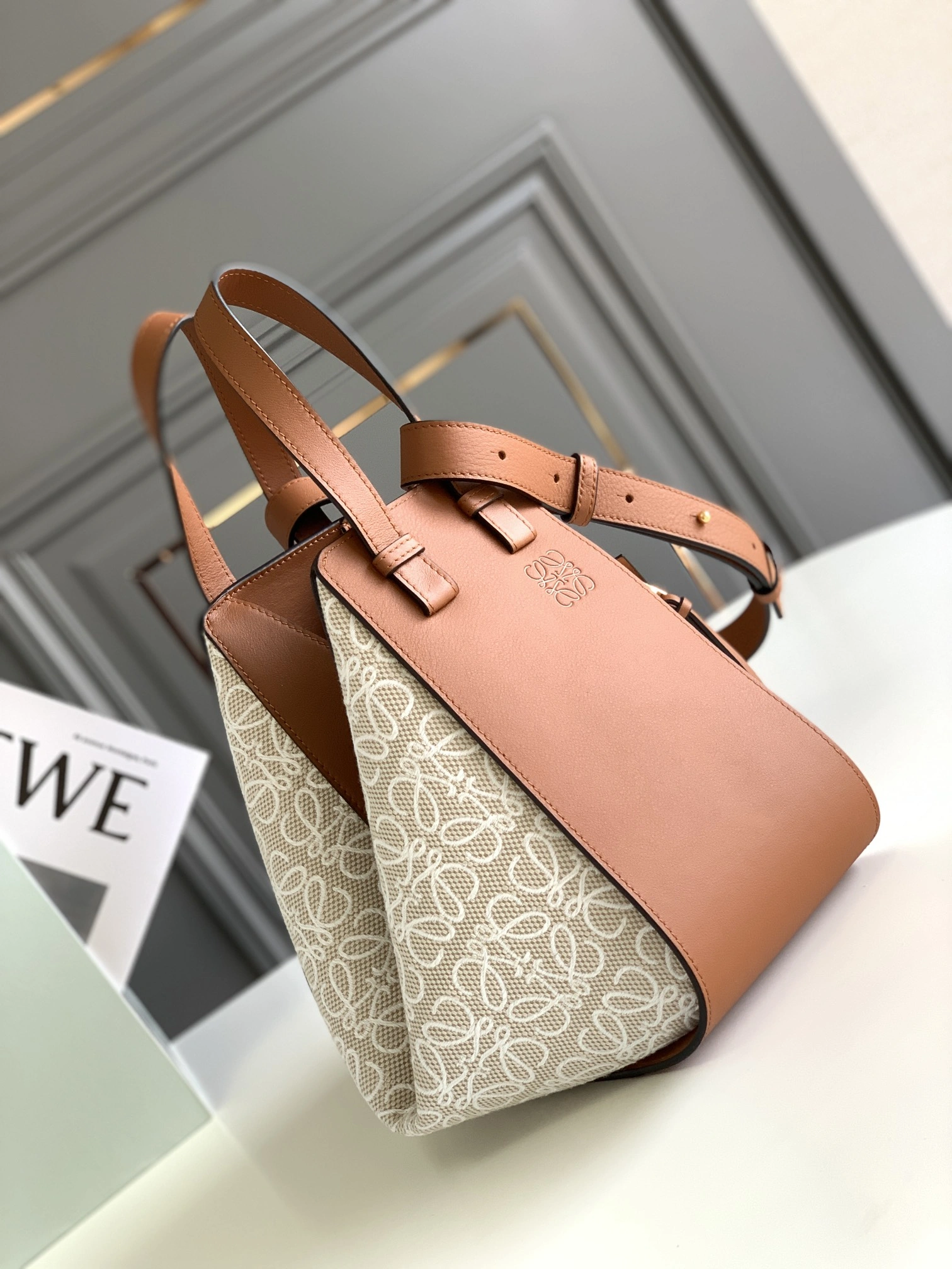 Accurate model Loewe Hammock Bags