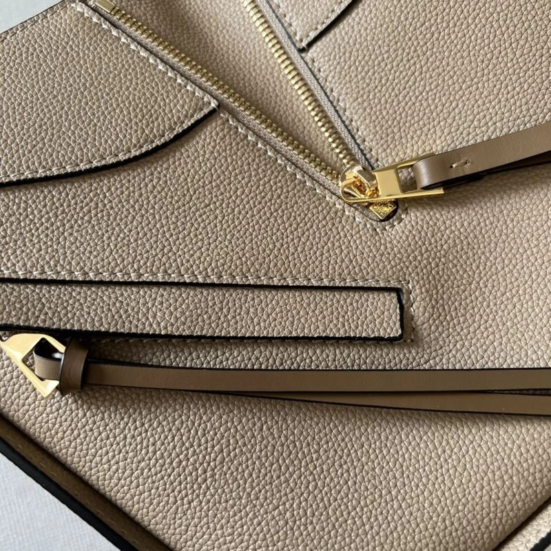 Brand-original Loewe Hammock Bags