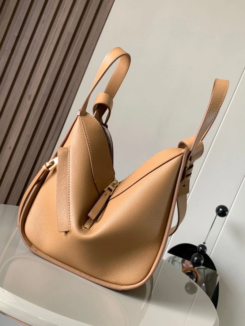 Low-cost Loewe Hammock Bags