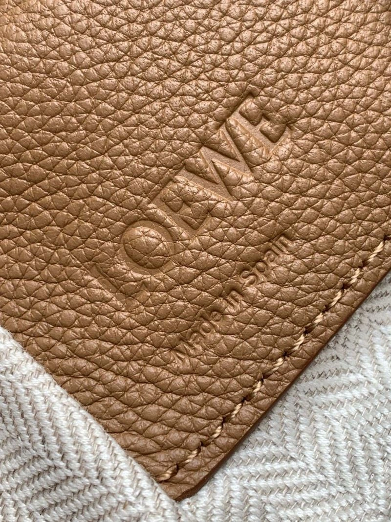 Low-cost Loewe Hammock Bags