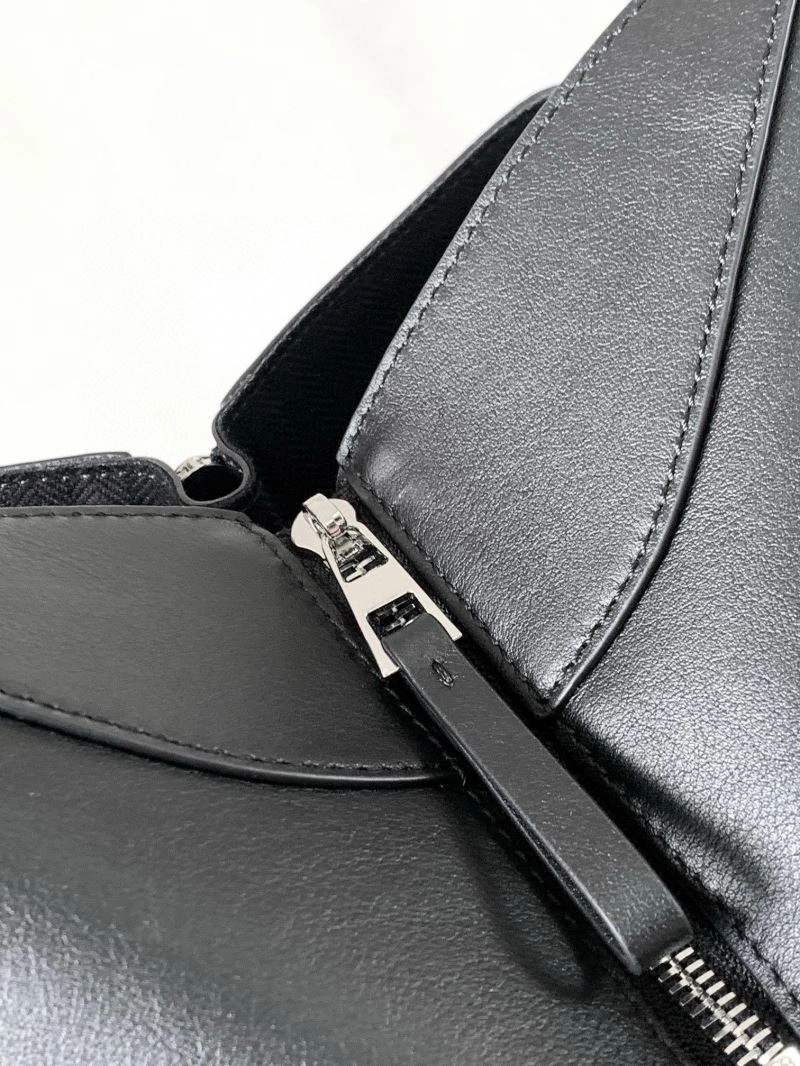 Indistinguishable Loewe Hammock Bags