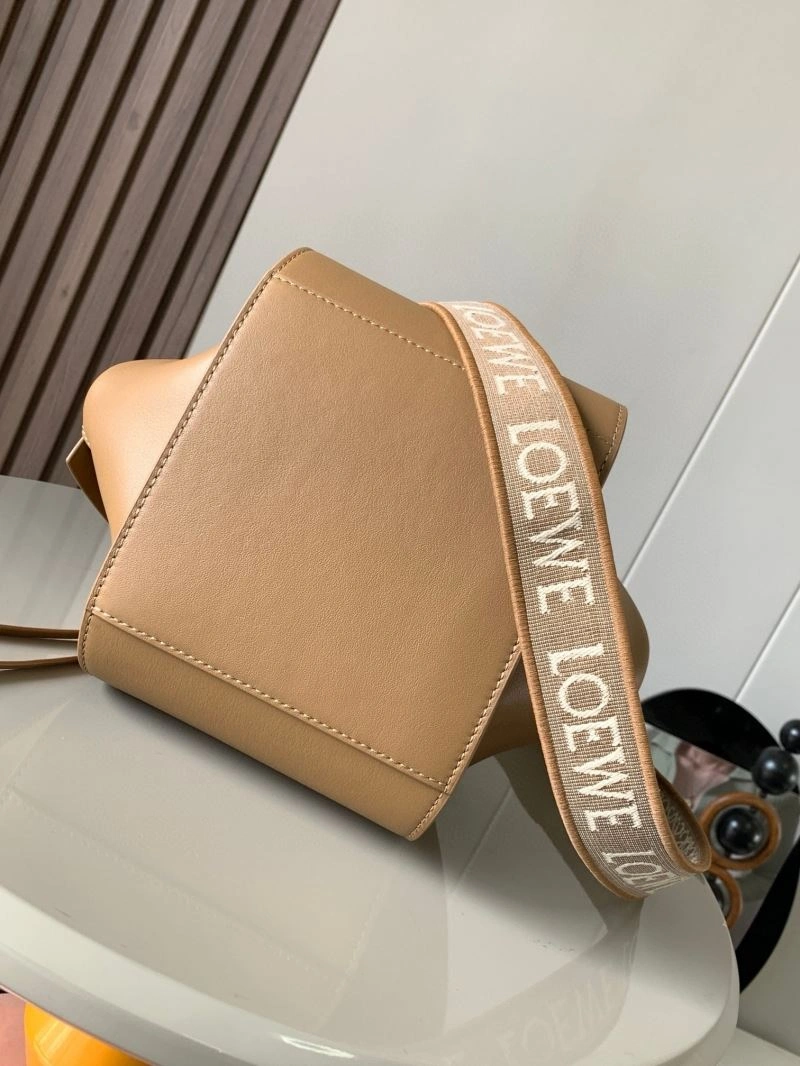 1:1 copy Loewe Hammock Bags
