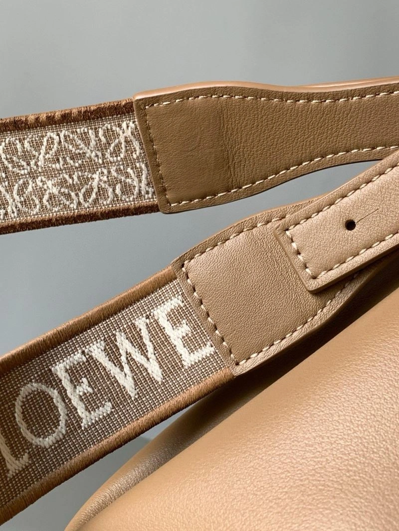 1:1 copy Loewe Hammock Bags