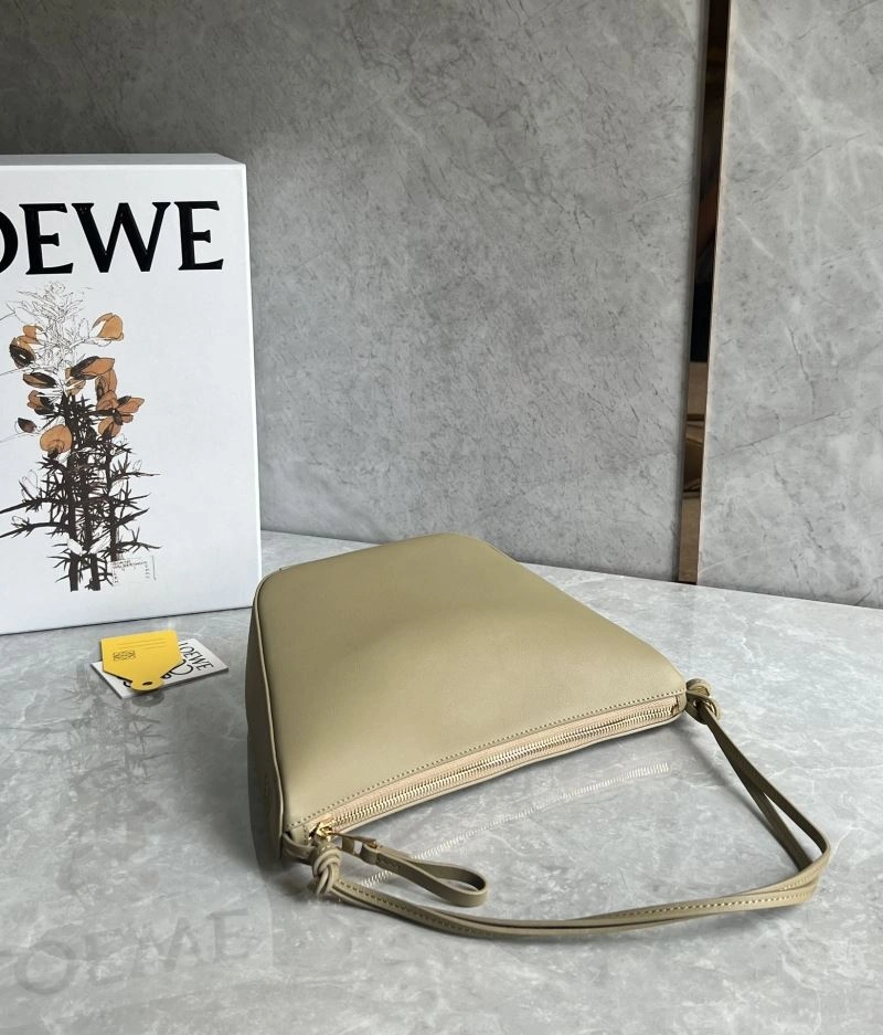 Top match Loewe Hobo Bags
