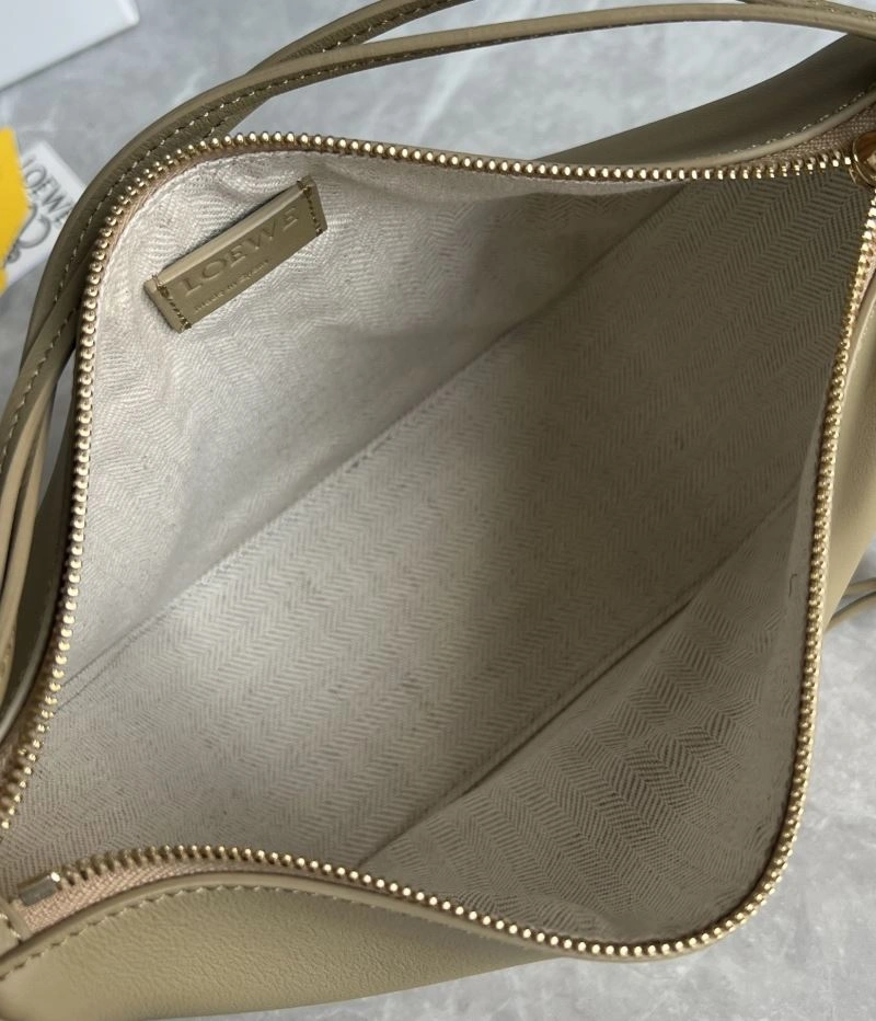 Top match Loewe Hobo Bags
